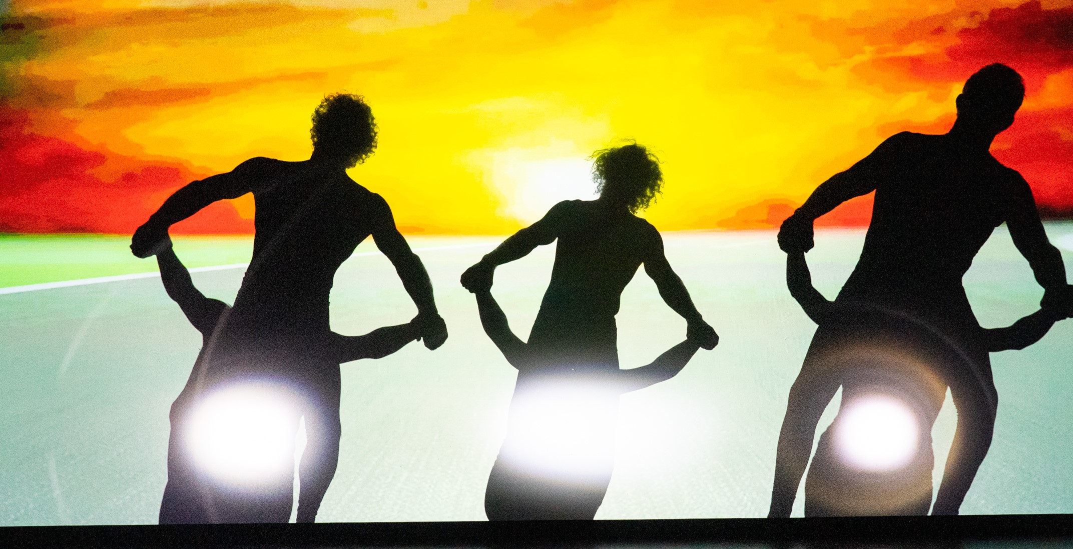 Moving Shadows: Ein Schattentheater, das alles in den Schatten stellt ...