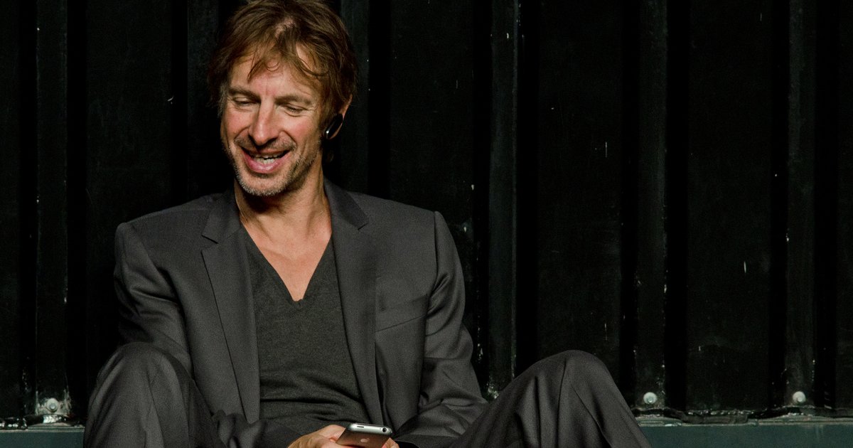 Ingolf Lück: Seite Eins — Theaterstück für einen Mann und ein Smartphone